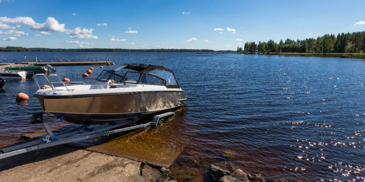 Top Tips For Loading Your Boat Onto A Trailer – Boatmart Blog