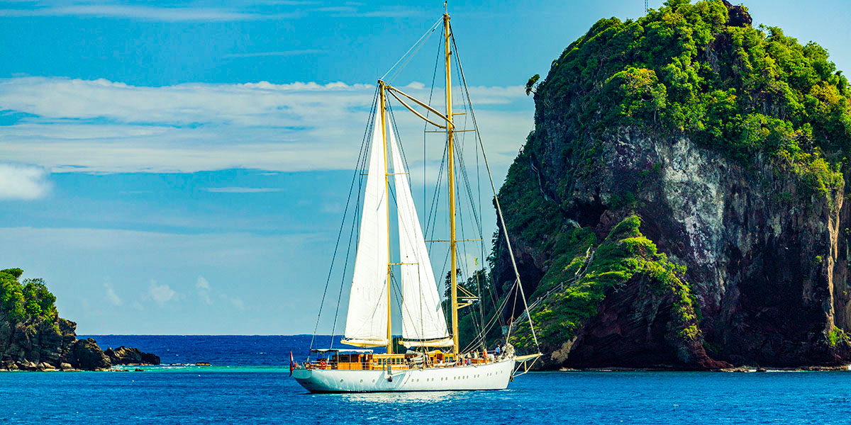 What You Need To Know About Ketches and Yawls – Boatmart Blog