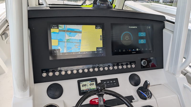 Regulator 34 Review – Boatmart Blog