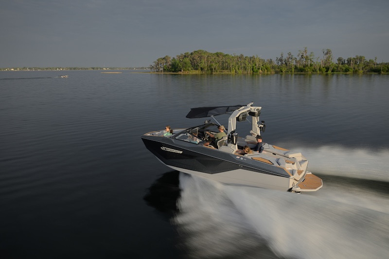 What You Should Know About V-Drive Boats – Boatmart Blog