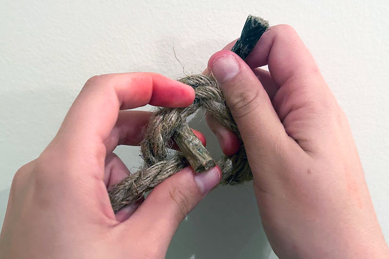 In Detail: How To Tie a Reef Knot – Boatmart Blog