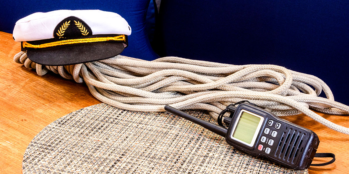 4 Feature-Rich Handheld Marine VHF Radios – Boatmart Blog